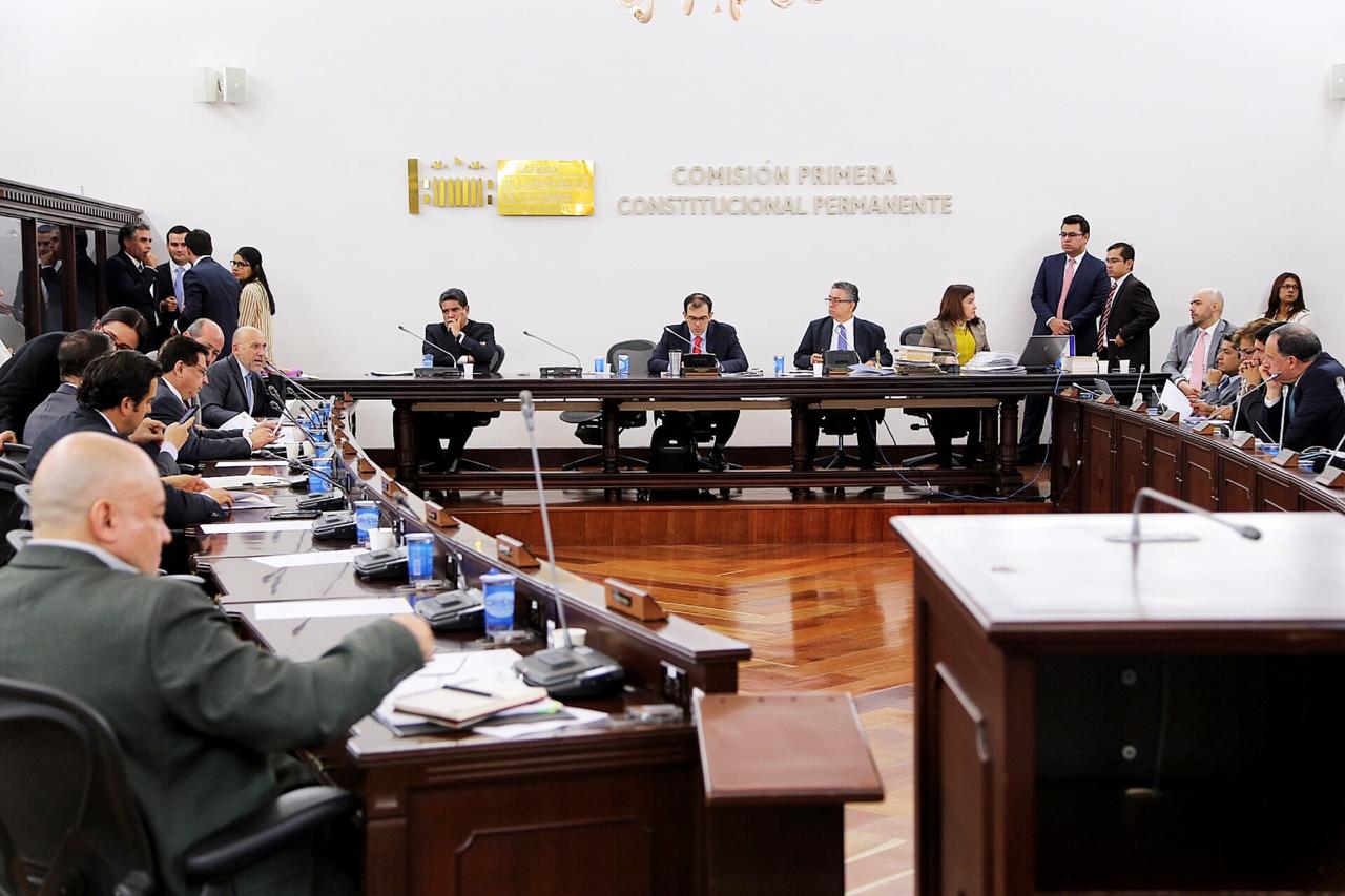 Comisión Primera otorga al Contralor función de control preventivo y ...